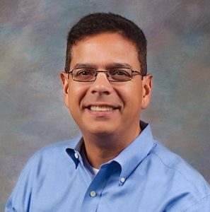 Pushing Your Business Forward With Henry Lopez – Smashing the Plateau